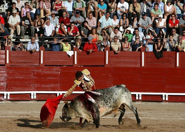 Los toros, tocados por la crisis