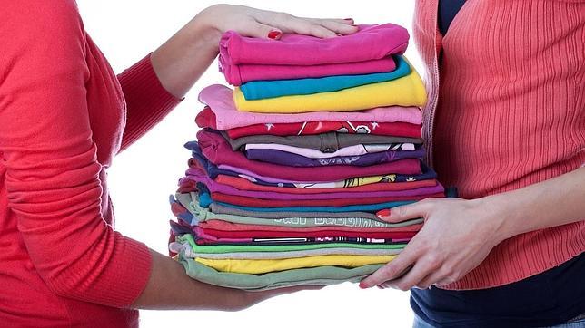 Una web cambia la ropa usada de su hijo para ahorrar dinero