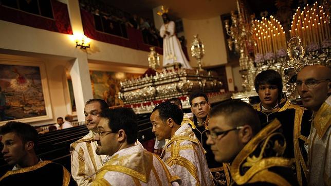 Diez procesiones multitudinarias en la Semana Santa de las regiones ...
