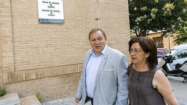El juez procesa al número tres de los socialistas valencianos por ...