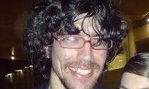 Javier Botet, la niña monstruosa de «Rec», en el «El internado»