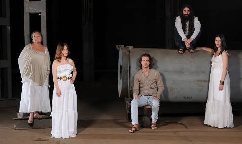 «La isla emocional» emerge en El Tanque para iluminar la memoria