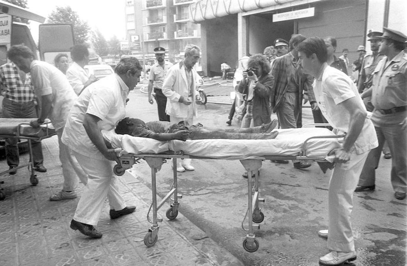 Las imágenes del atentado de ETA en el Hipercor