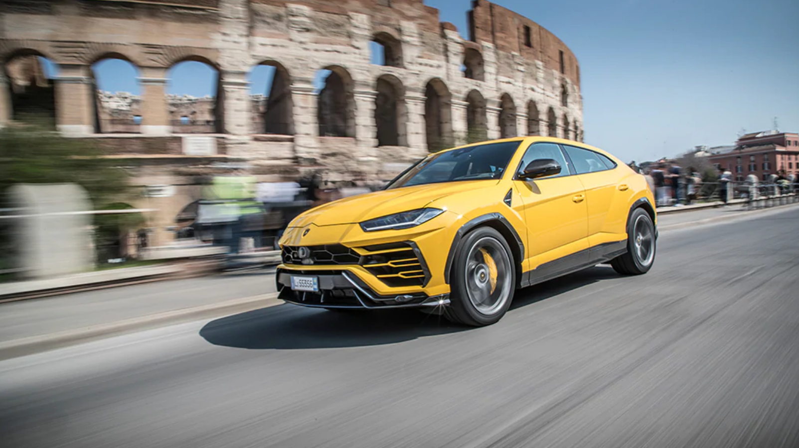 Lamborghini, Rolls Royce… Los coches de lujo favoritos de los famosos