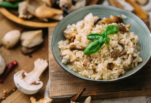 Qué arroz es mejor para la paella y cuál tiene más fibra y nutrientes