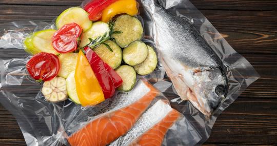 Envasar alimentos al vacío en casa, ¿merece la pena?