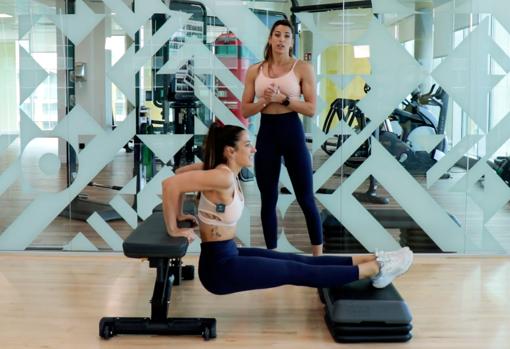 Fondo de tríceps: cómo hacer bien un ejercicio que es más difícil de lo ...