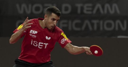 Álvaro Robles, un astro con la pala y la mesa