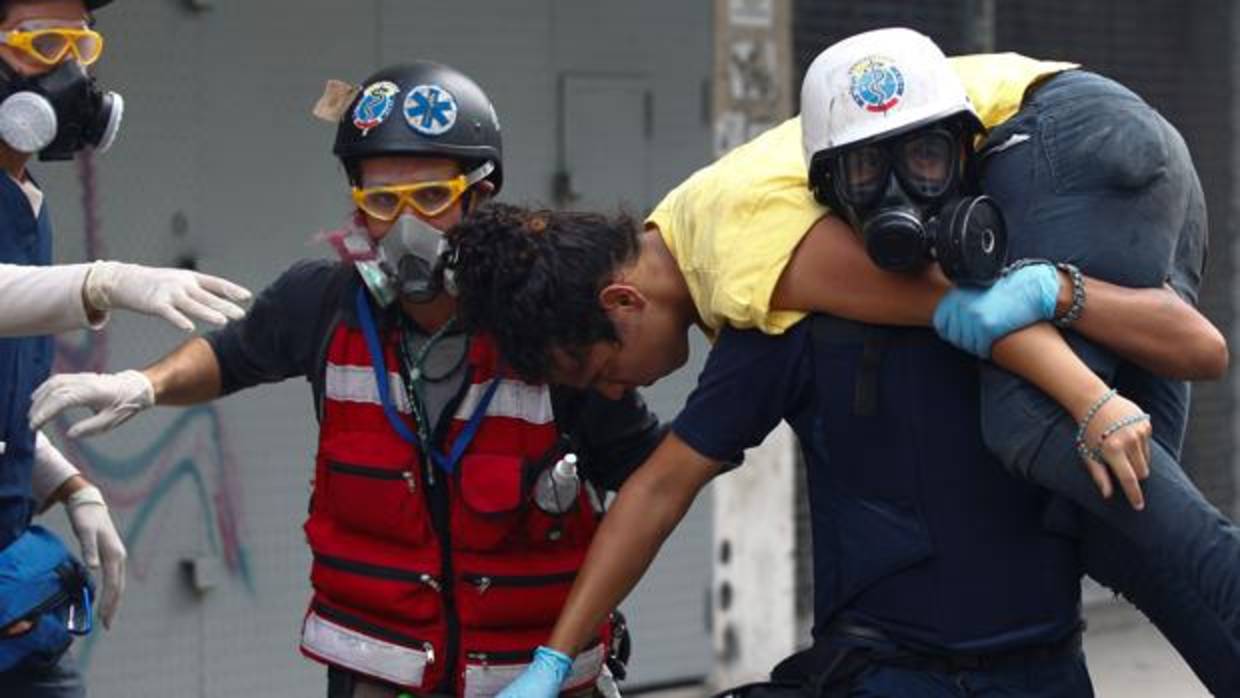 La Fiscalía venezolana confirma otras 3 muertes en protestas y cifra ...